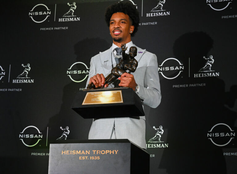 Jayden Daniels of LSU Wins 2023 Heisman Trophy - Heisman