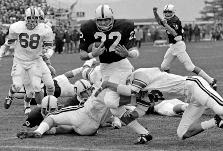 Celebrating The 50th Anniversary of John Cappelletti's 1973 Heisman ...