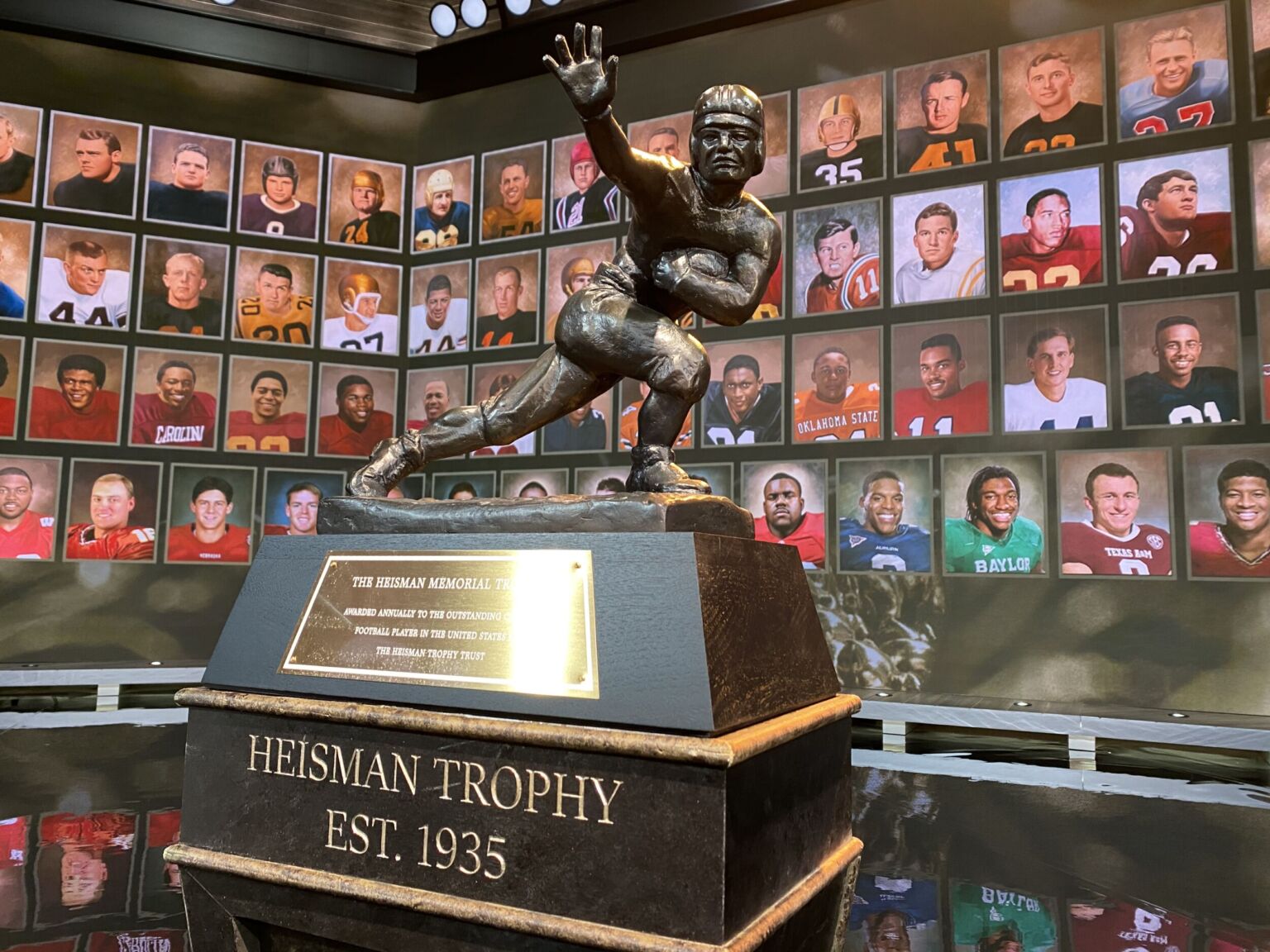Heisman Winners In The Super Bowl - A Review - Heisman